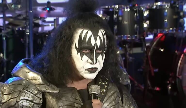 GENE SIMMONS Swears KISS Is Done After Final Farewell Tour Show: 'My ...