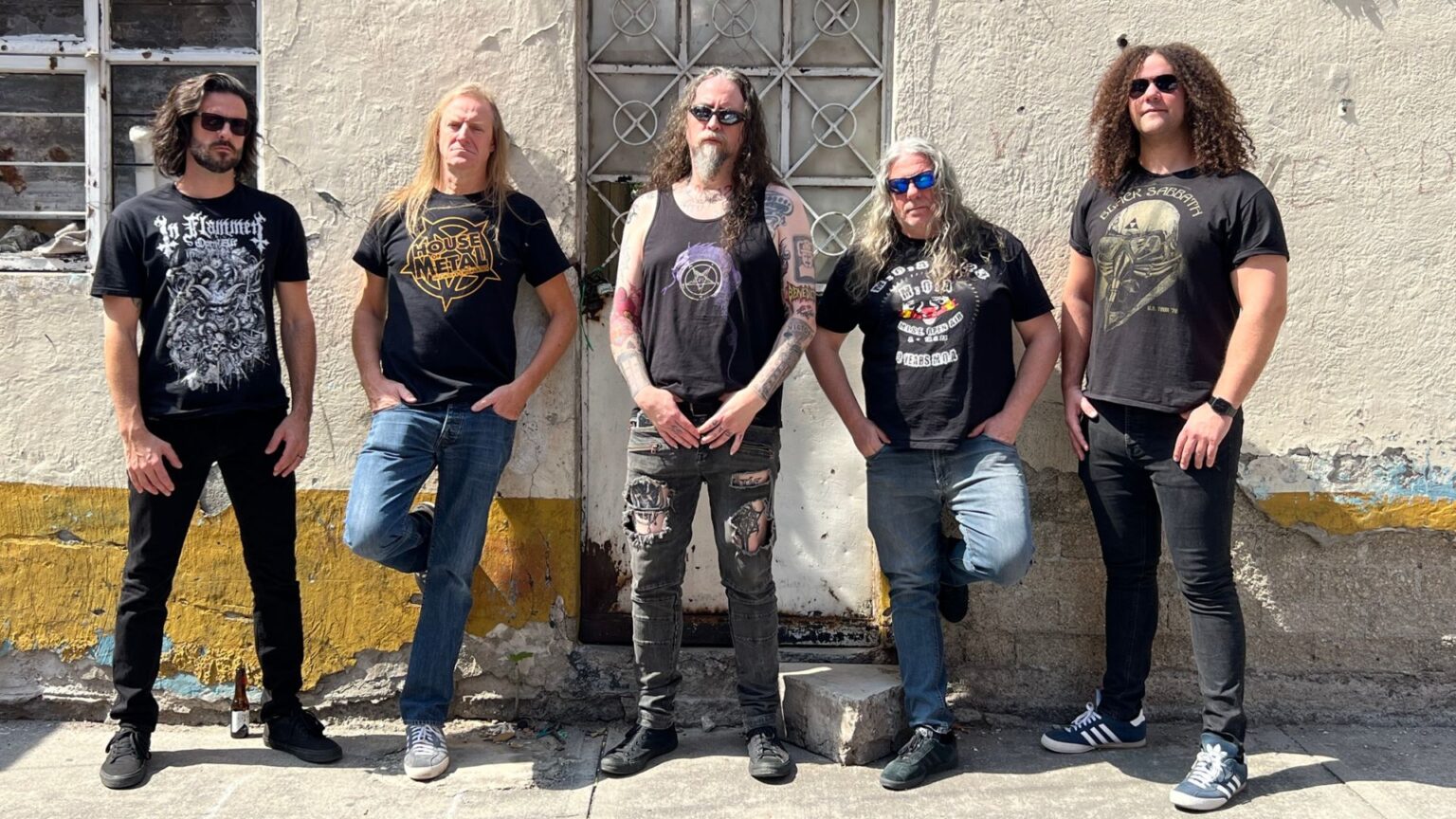 BENEDICTION Release Video For New Single 'Crawling Over Corpses'