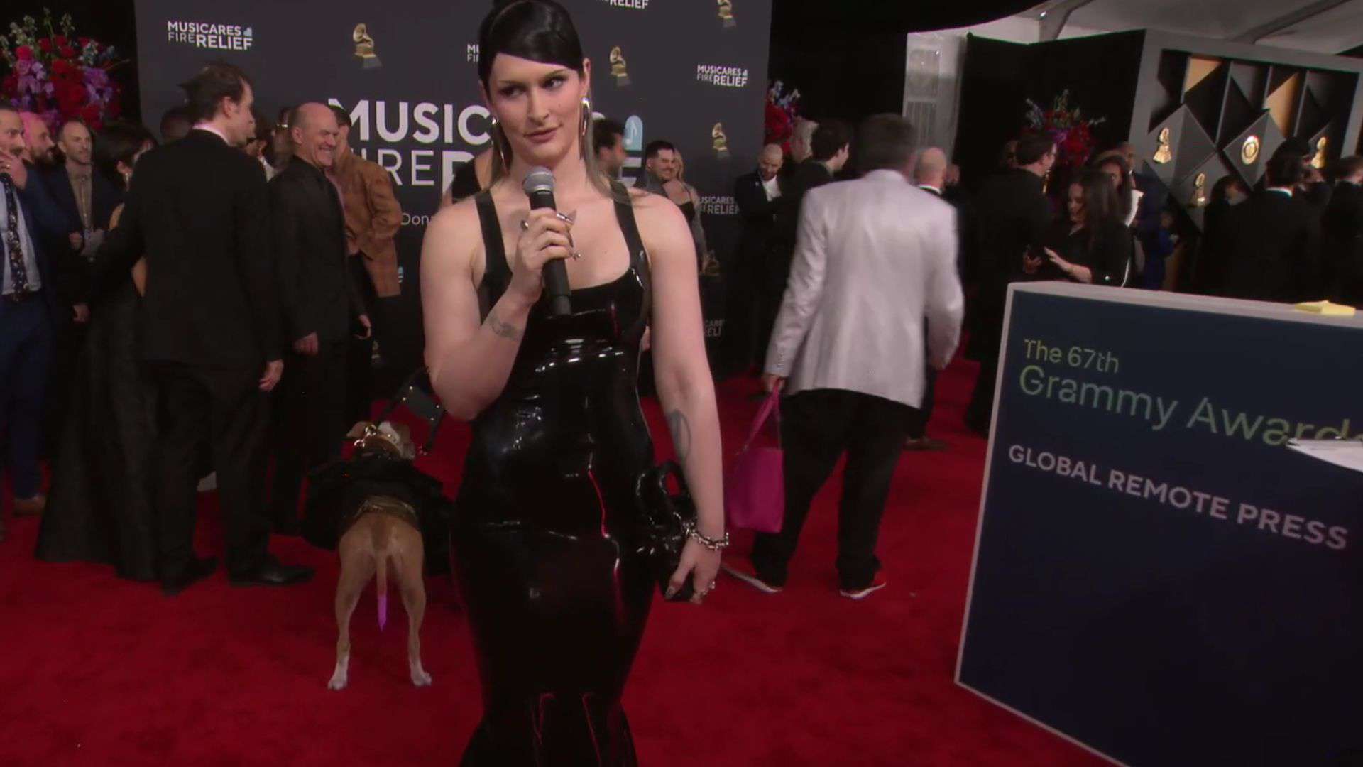 Interviewer Confuses SPIRITBOX's COURTNEY LAPLANTE With POPPY On The ...