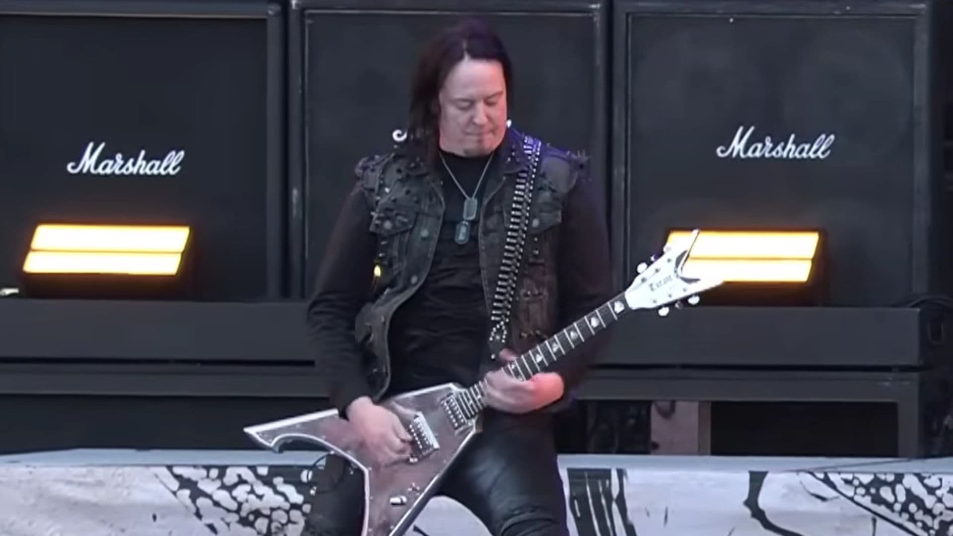 ARCH ENEMY Guitarist MICHAEL AMOTT Mourns Father’s Passing