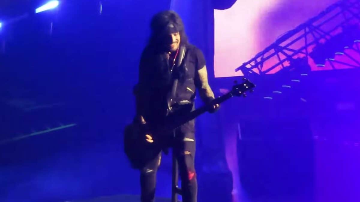NIKKI SIXX On MÖTLEY CRÜE's 2015 Farewell Tour: 'We Honestly Thought ...