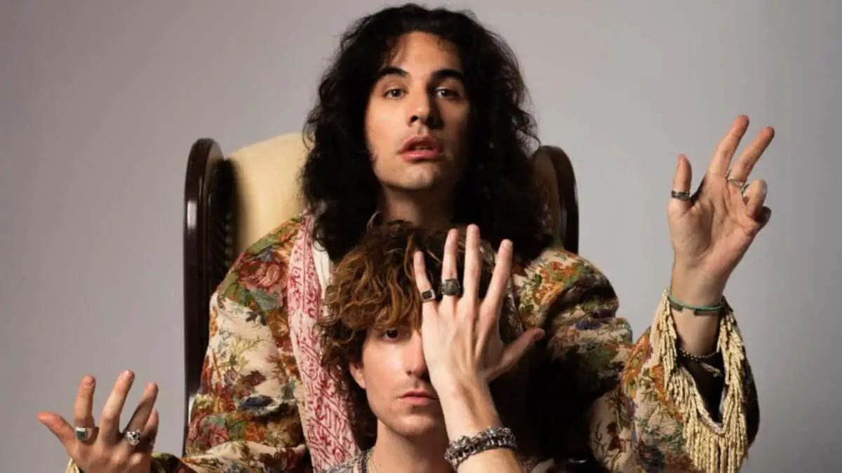 STANLEY SIMMONS: Sons Of KISS Legends PAUL STANLEY And GENE SIMMONS ...